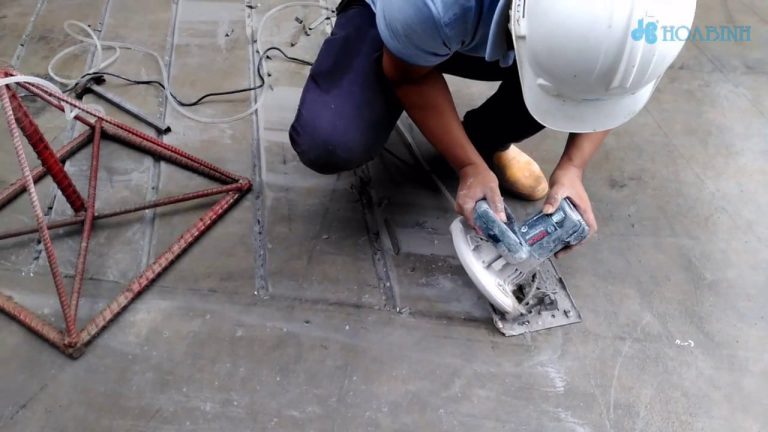 Cắt rãnh ramp dốc tầng hầm TpHCM - Khoan Cắt Bê Tông Phương Đông